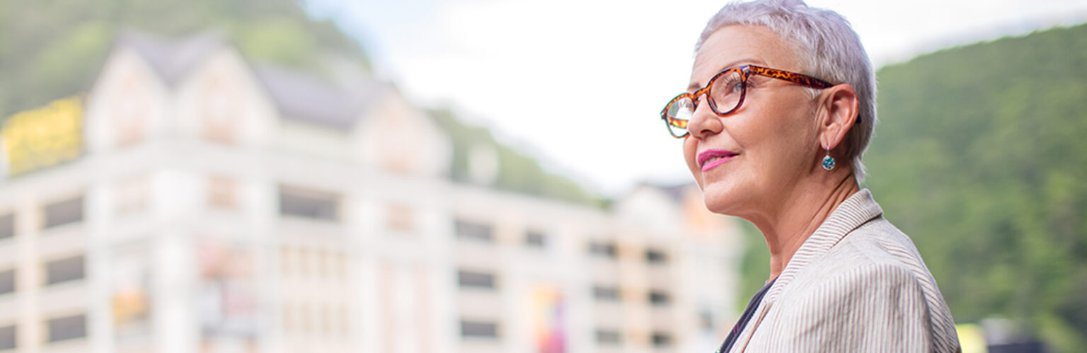 About Us | VISION EASE | A Legacy of Lens Technology Innovation